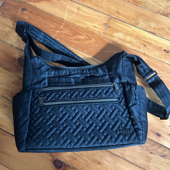 lug | Bags | Lug Camper Se Bag Black Crossbody Medium Quilted | Poshmark